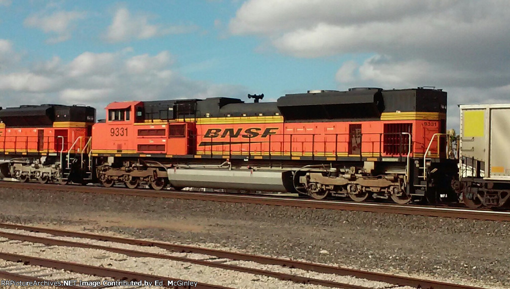 BNSF 9331